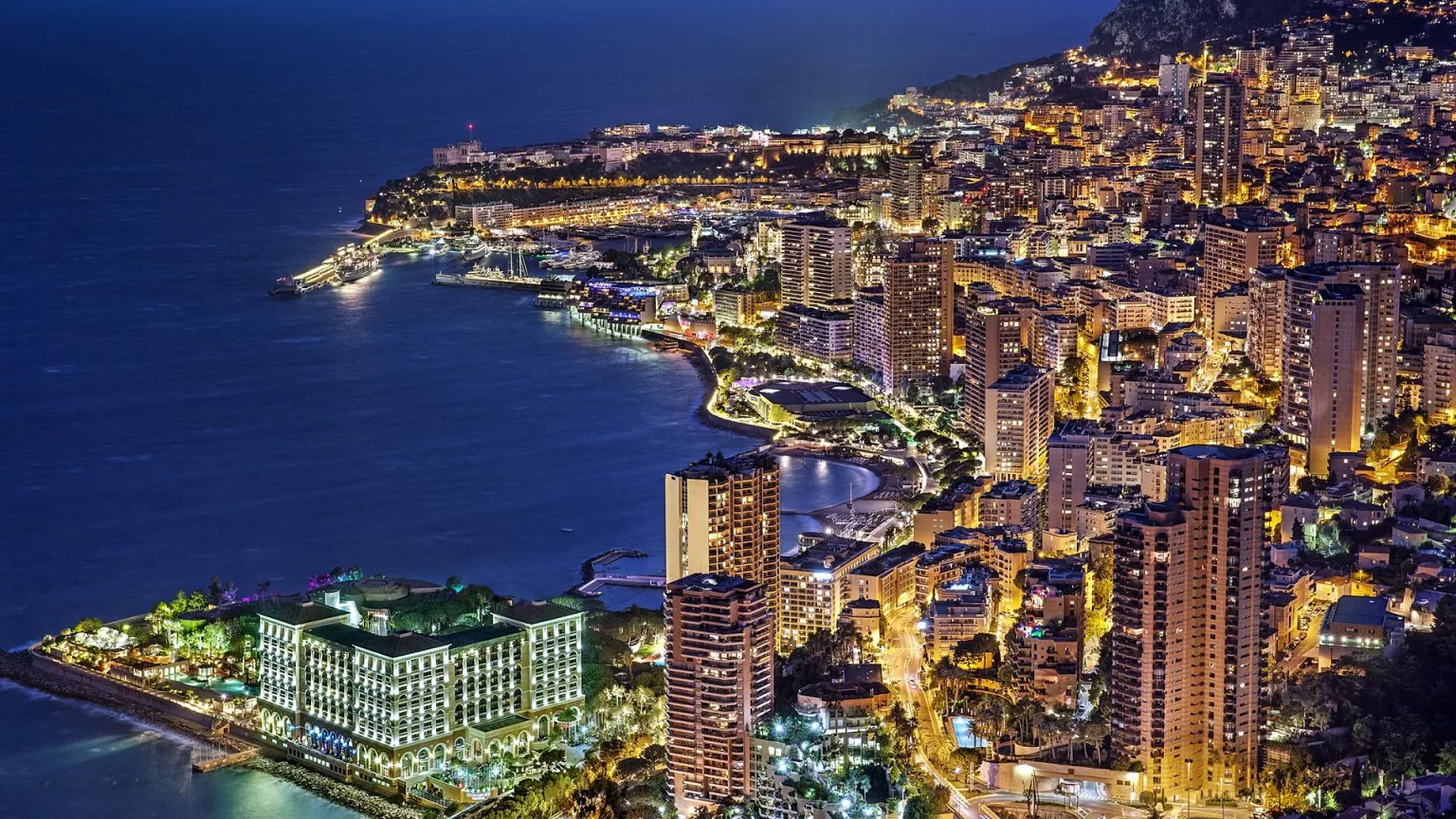 Monaco climbs into billionaire’s top 4 - NEWS.MC - Monaco News