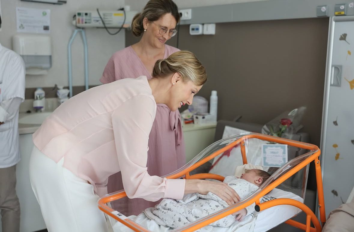 Princess Charlene brings life-saving skills to Monaco families - NEWS ...